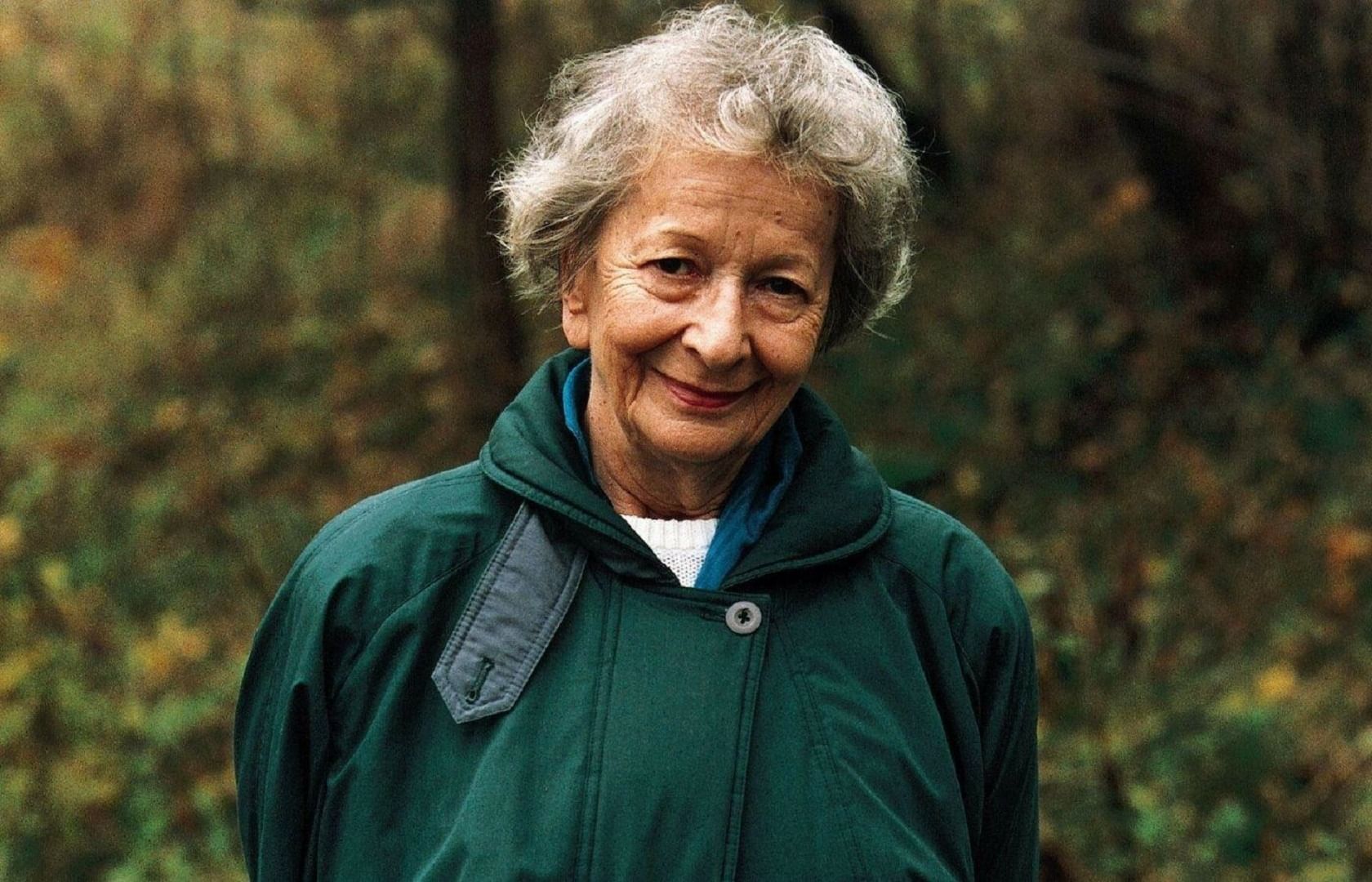 Nobel Prize Winner Poet Wisława Szymborska Poetry In Hindi Polish Poet ...