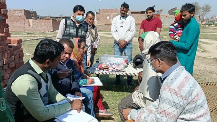 Shamli:बुखार से दो बहनों की मौत, अमर उजाला की खबर से हरकत में आया ...