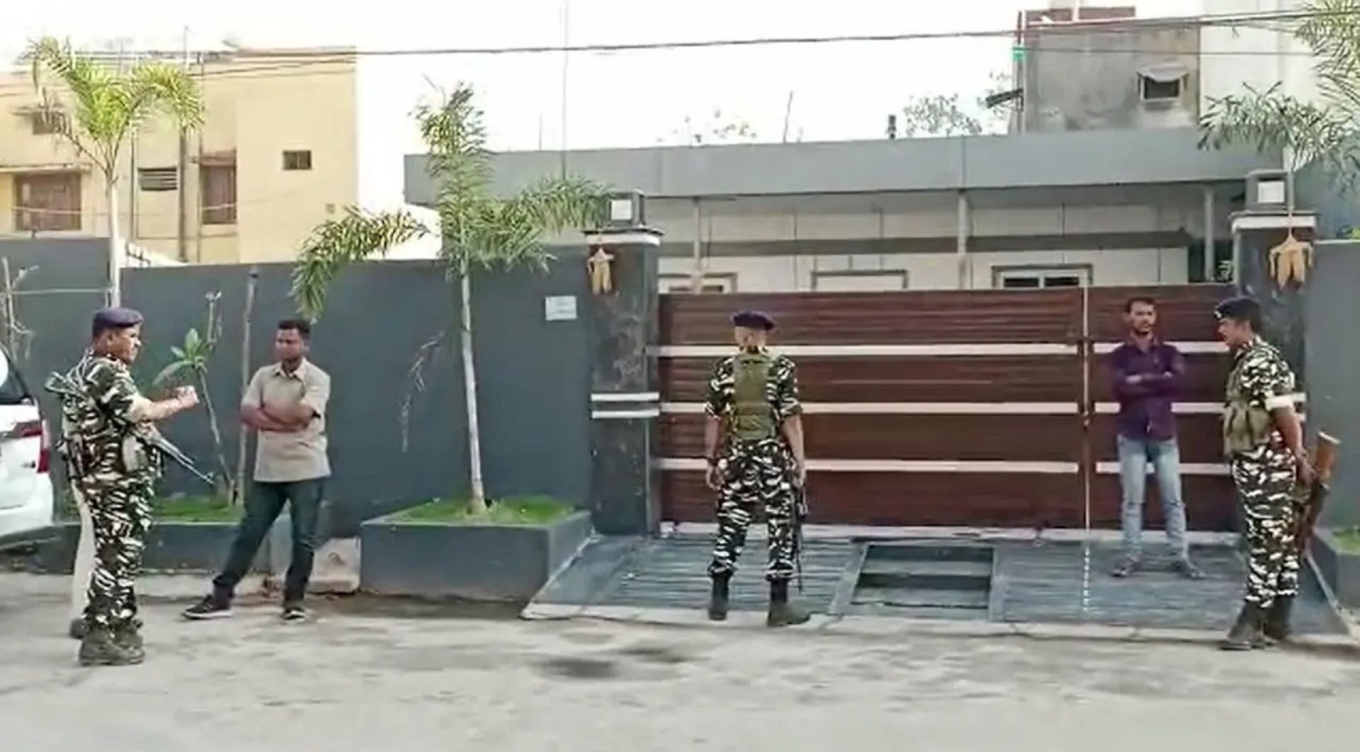 Chhattisgarh Ed Raid Lasted Till Late Night At Congress Leaders, Strings Are Being Added To This ...