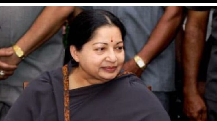 Jayalalithaa:फिल्मों से राजनीति तक चमकता सितारा थीं जयललिता, मुख्यमंत्री के रूप में लेती थीं एक ...