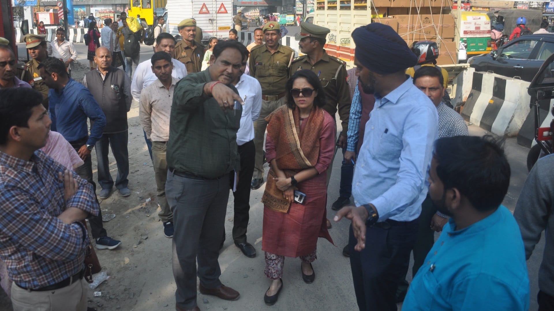 Awadh Chauraha:अवध चौराहे का बदलेगा डिजाइन, खत्म होगा जाम का झाम ...