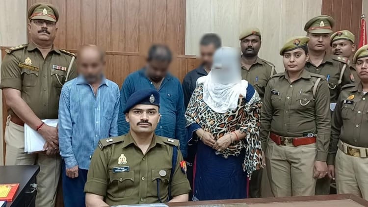 Gorakhpur News:महिला संग अश्लील वीडियो बनाकर व्यापारी से लूट, मांगी ...