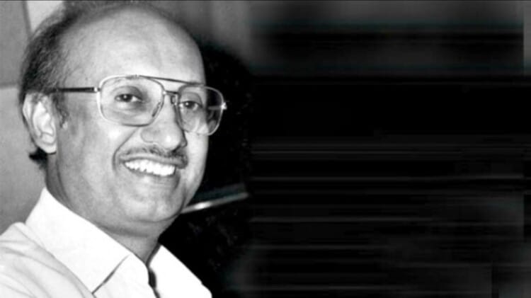 Manmohan Desai:बालकनी से गिरकर मनमोहन देसाई का हुआ था निधन, वर्षों बाद ...