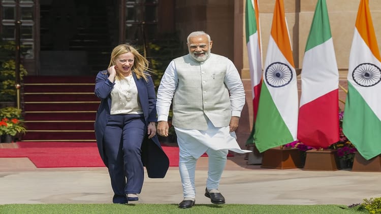 Pm Narendra Modi Met With Italy Pm Giorgia Meloni, Hold Bilateral ...
