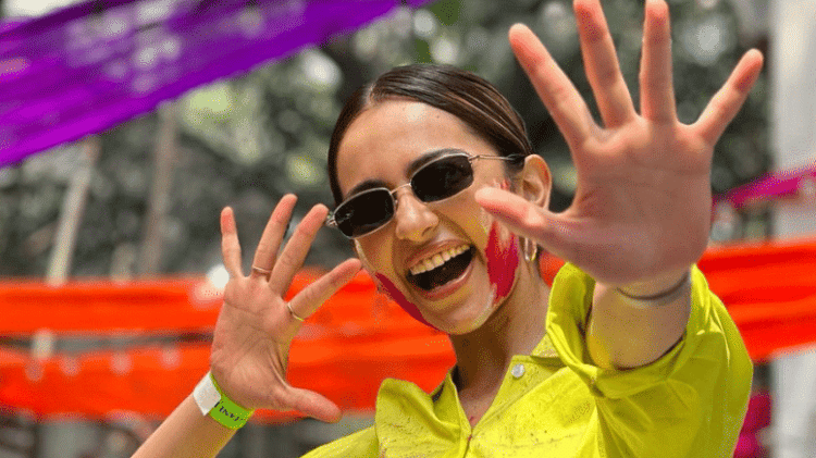 होली पर रकुल का मस्ती भरा अंदाज