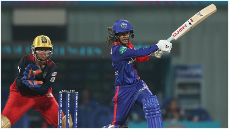 Rcb W Vs Del W Live Score: Tata Wpl Delhi Vs Rcb Today Match Scorecard News In Hindi - Amar ...