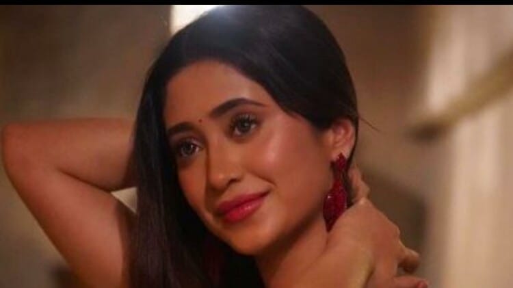 Shivani Joshi:किडनी इंफेक्शनसे जूझ रहीं शिवांगी जोशी ने फैंस के लिए ...