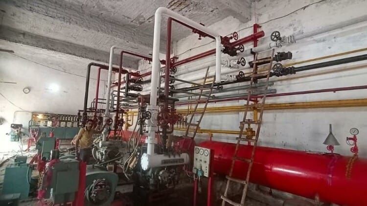 Hathras News:संभल के हादसे से नहीं लिया सबक, कोल्ड स्टोरेज में नहीं ...
