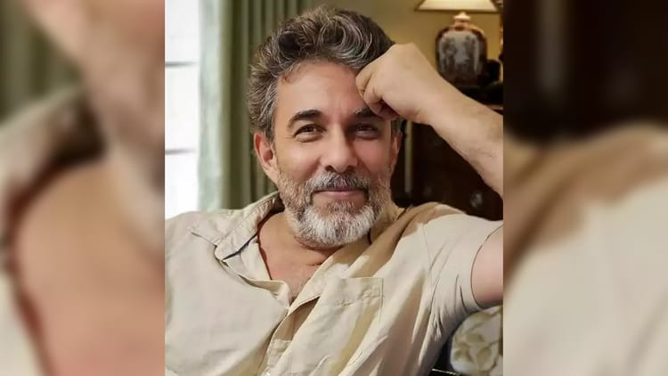 Deepak Tijori:दीपक की 'तिजोरी' में लगी सेंध, एक्टर ने इस सहनिर्माता पर ...