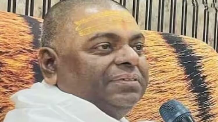 Karauli Baba Case:डॉक्टर सिद्धार्थ ने बाबा को बताया ठग, मारपीट के सौंपे ...