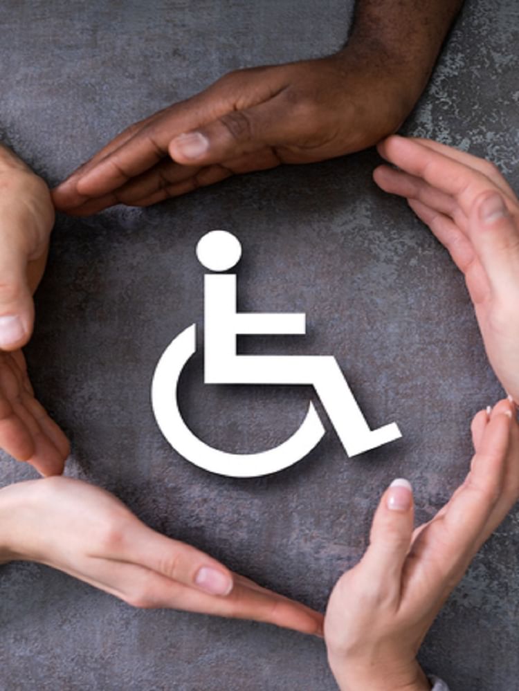 Action Will Be Taken Against Drivers Who Do Not Stop Bus After Looking A Divyang. - Amar Ujala ...