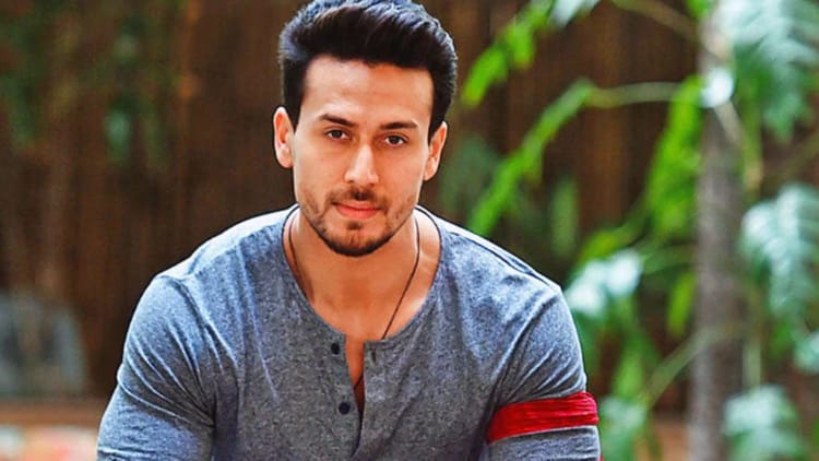 Fan Asked Tiger Shroff Not To Work In Baaghi 4 Actor Reacted On Her ...