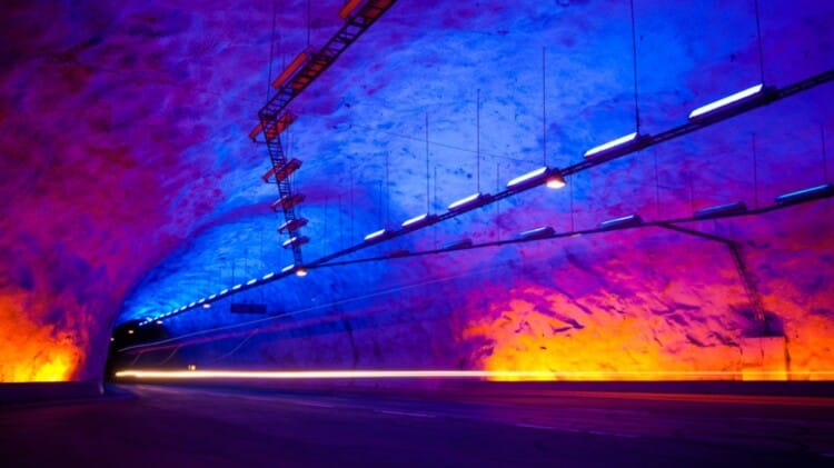 Unique Tunnel:साइकिल चलाने के लिए बनाई गई दुनिया की सबसे लंबी टनल ...