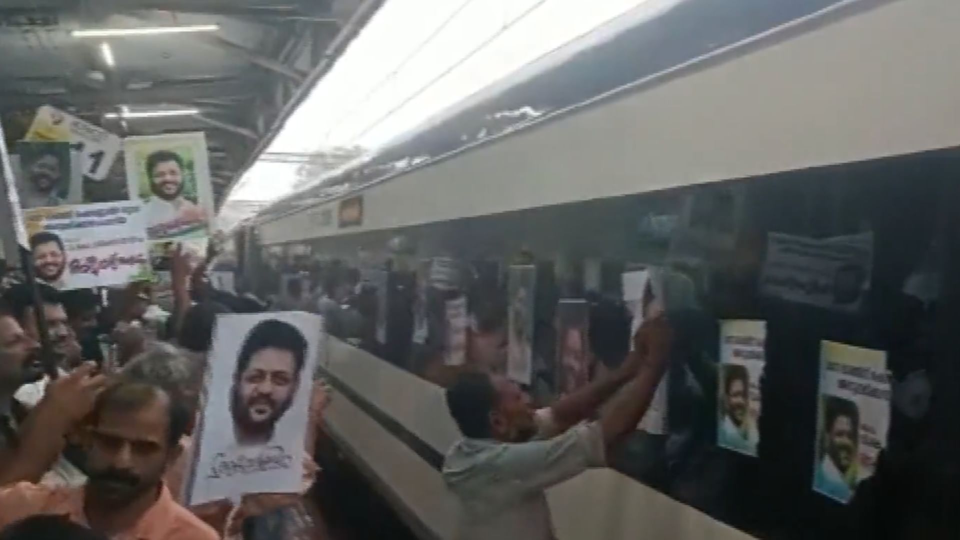 Video: Congress Workers Pasted Posters Of Palakkad Mp Vk Sreekandan On ...