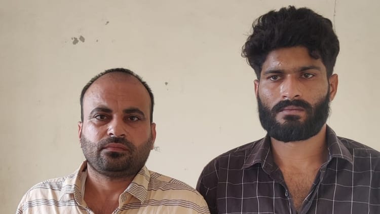 Police Arrested Two Accused By Stopping Suspicious Car In Hanumangarh Seized Pistol-cartridges ...