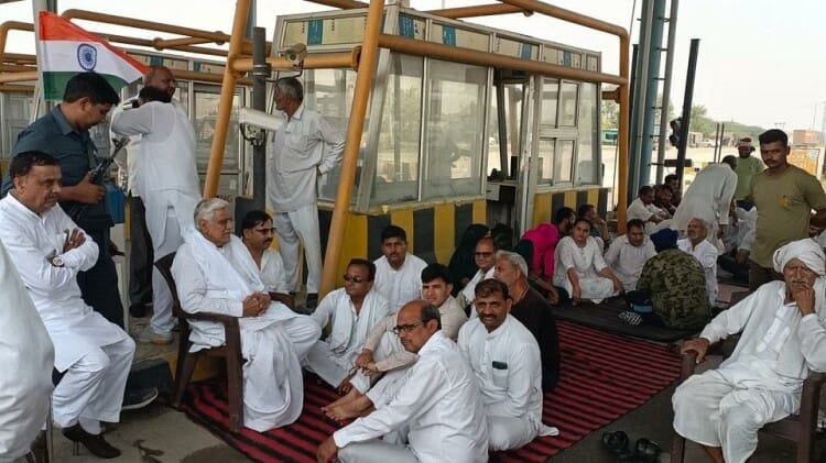 Village Chhara Support In Wrestlers And Bahadurgarh National Highway ...