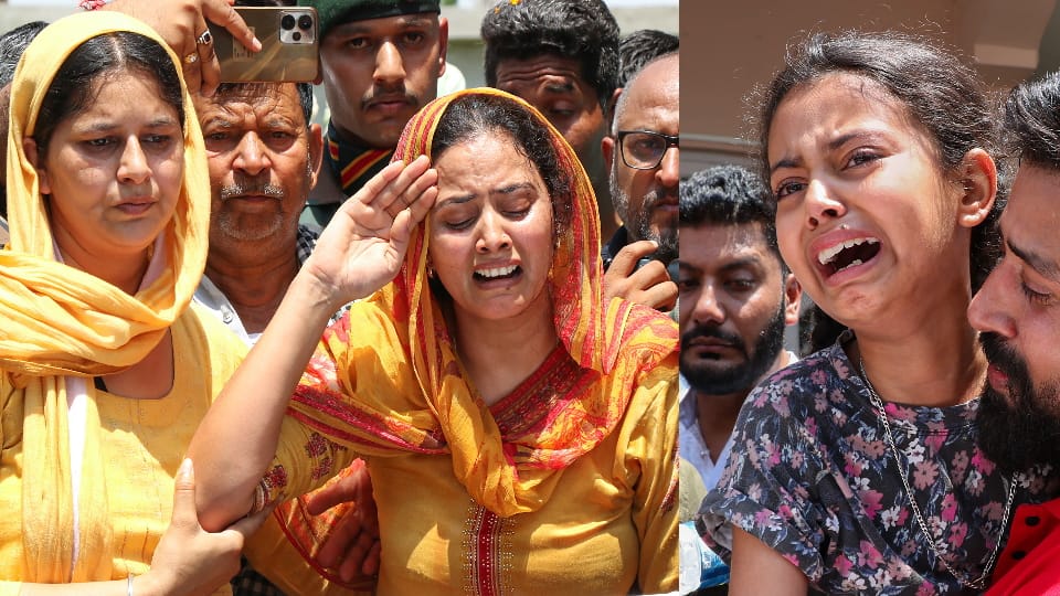 Rajouri Encounter Para Commando Neelam Singh Paratrooper Siddhant ...