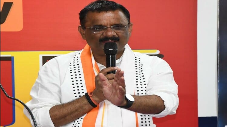 Oath Ceremony: Newly Elected Mayor Ashok Tiwari And Councilors Of 100 ...