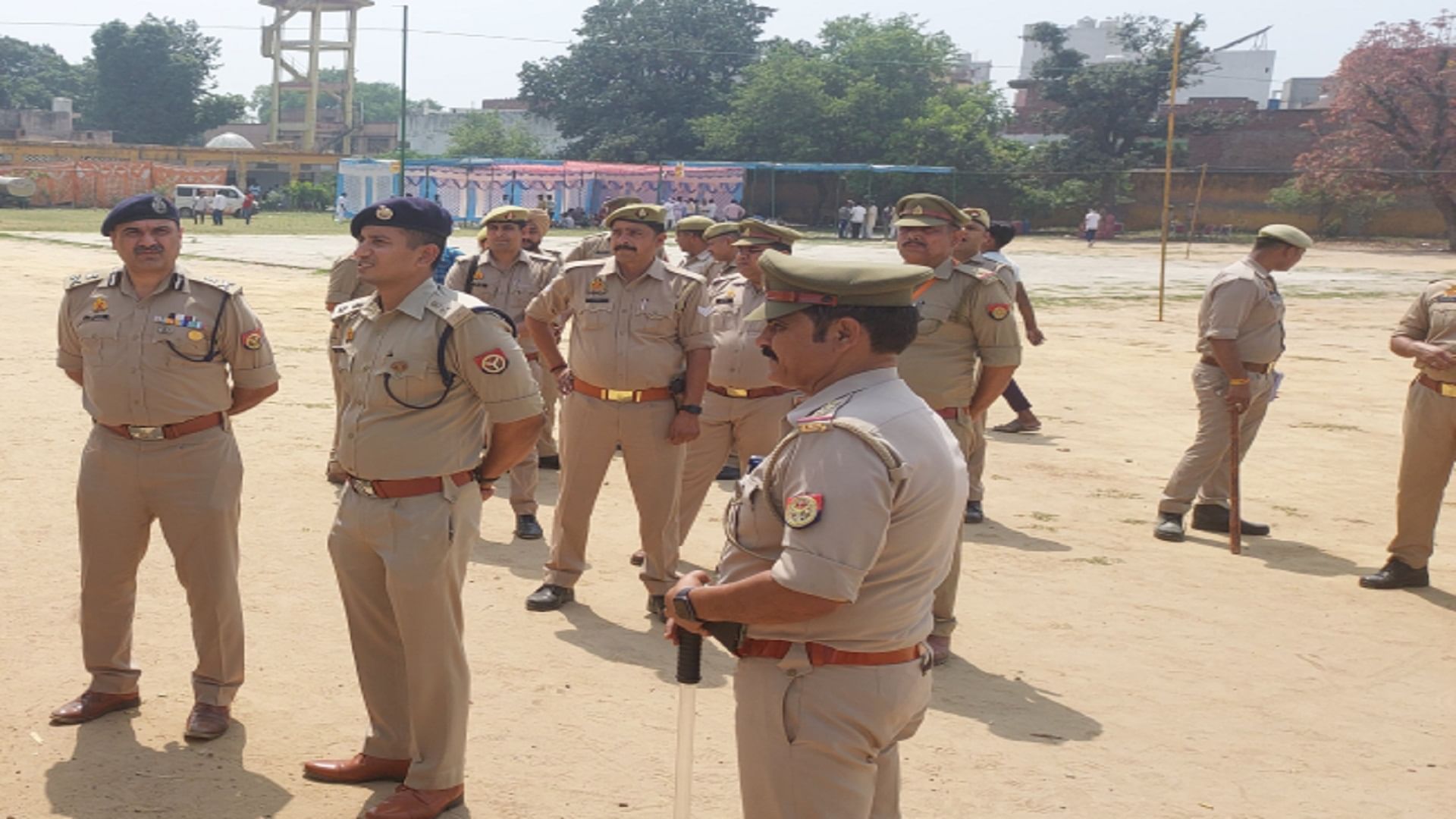 Nikay Chunav:सभासद के स्वागत के दौरान भिड़े दो पक्ष, जमकर चले लाठी-डंडे ...