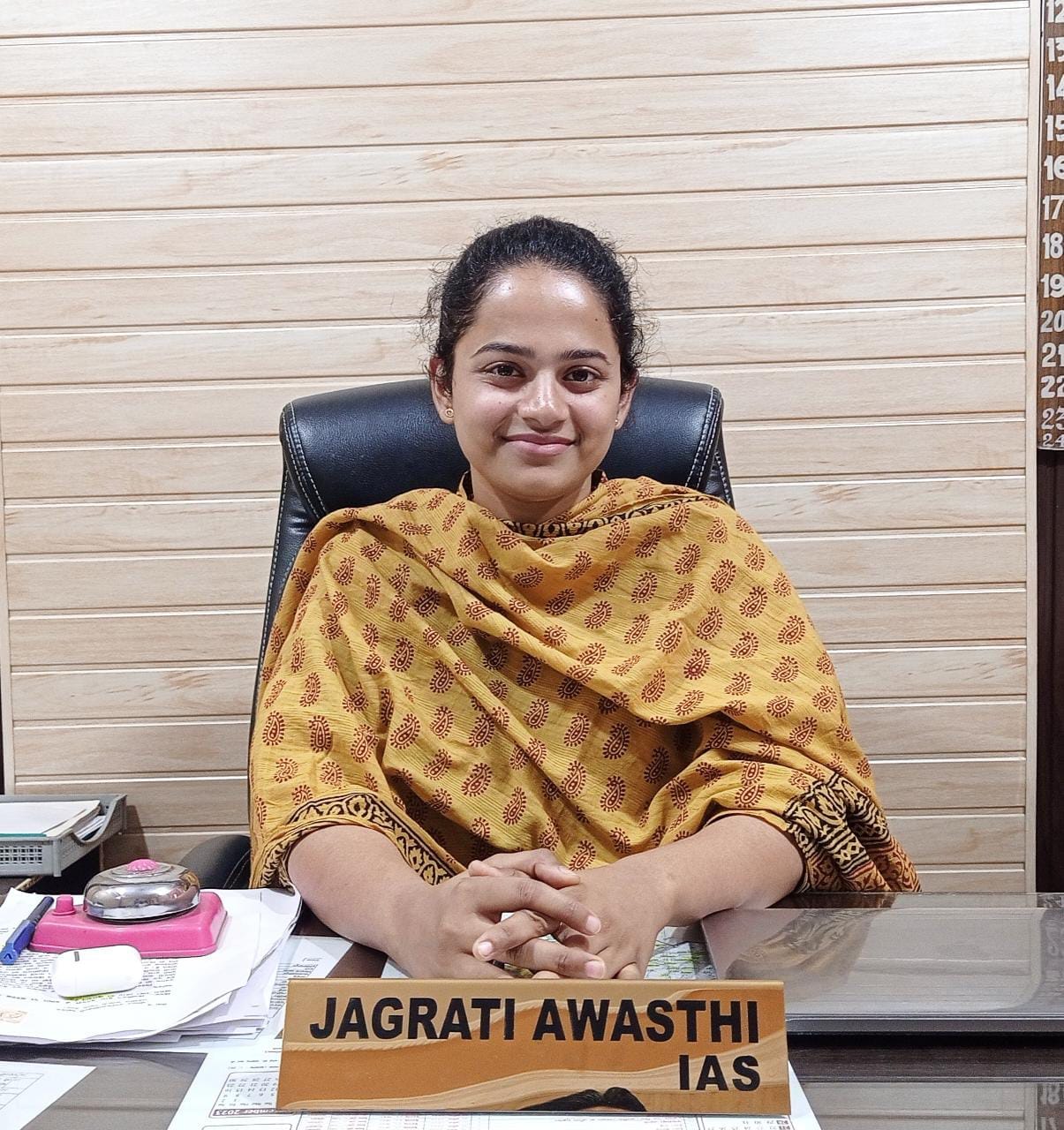 Meerut:सरधना में Ias जागृति अवस्थी ने संभाला एसडीएम का कार्यभार, बोलीं ...