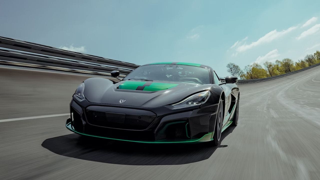 World's Fastest Car In Reverse Drive Rimac Nevera Acheives 275.74 Kmph ...