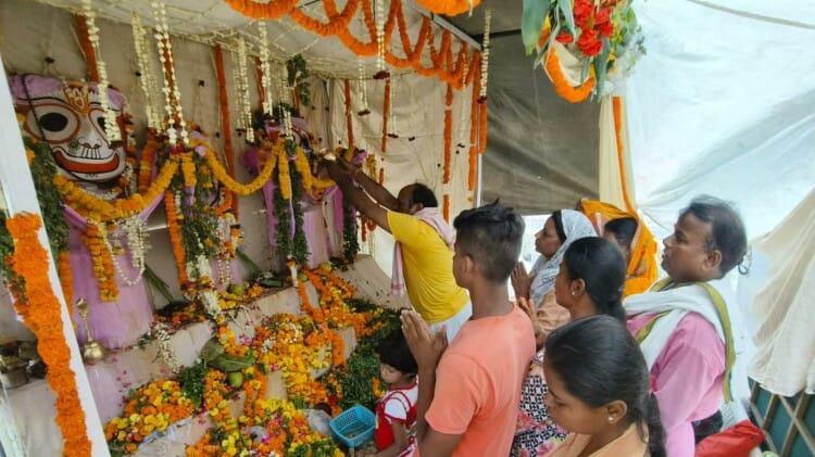 Varanasi Jalabhishek Of Lord Jagannath, Subhadra And Balabhadra On The ...