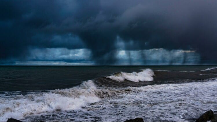 आखिर क्यों आ रहा बिपरजॉय तूफान? जानिए दुनिया के पांच सबसे खतरनाक ...