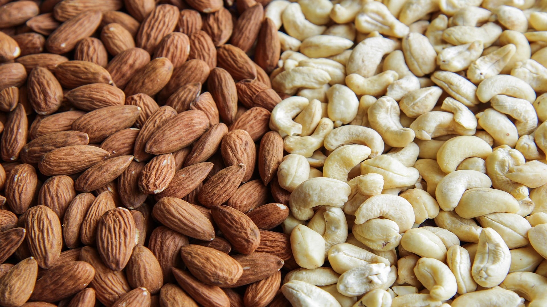 Cheapest Dry Fruits Market In India Buy Cashew Almonds At Low Price ...