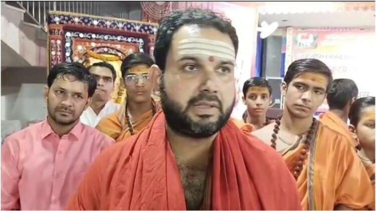 Parmeshwar Gangavat Dharmacharya Of Govardhanpuri Math Says India Will ...