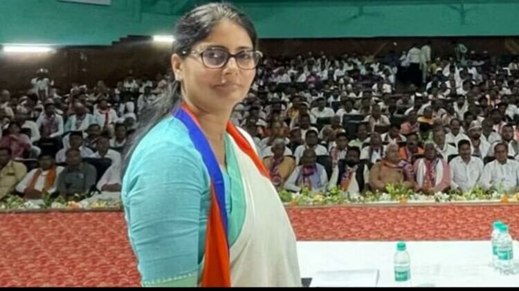 Amar Ujala Samvad 2023 Union Minister Of State Anupriya Patel Sing Aye Mere Pyare Watan In ...