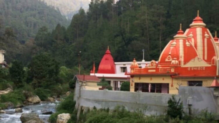 कैसे पड़ा नीम करौली बाबा के आश्रम का नाम कैंची धाम