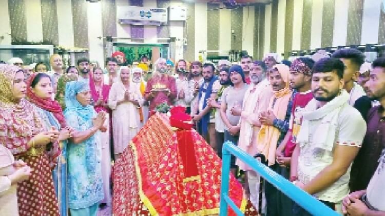 Fair Was Organized At The Tomb Of Baba Chamliyal In Ramgarh; Bsf ...