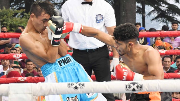 Pro Boxing:शिमला के रिज पर जमकर हुई मुक्कों की बरसात, भारतीय ...
