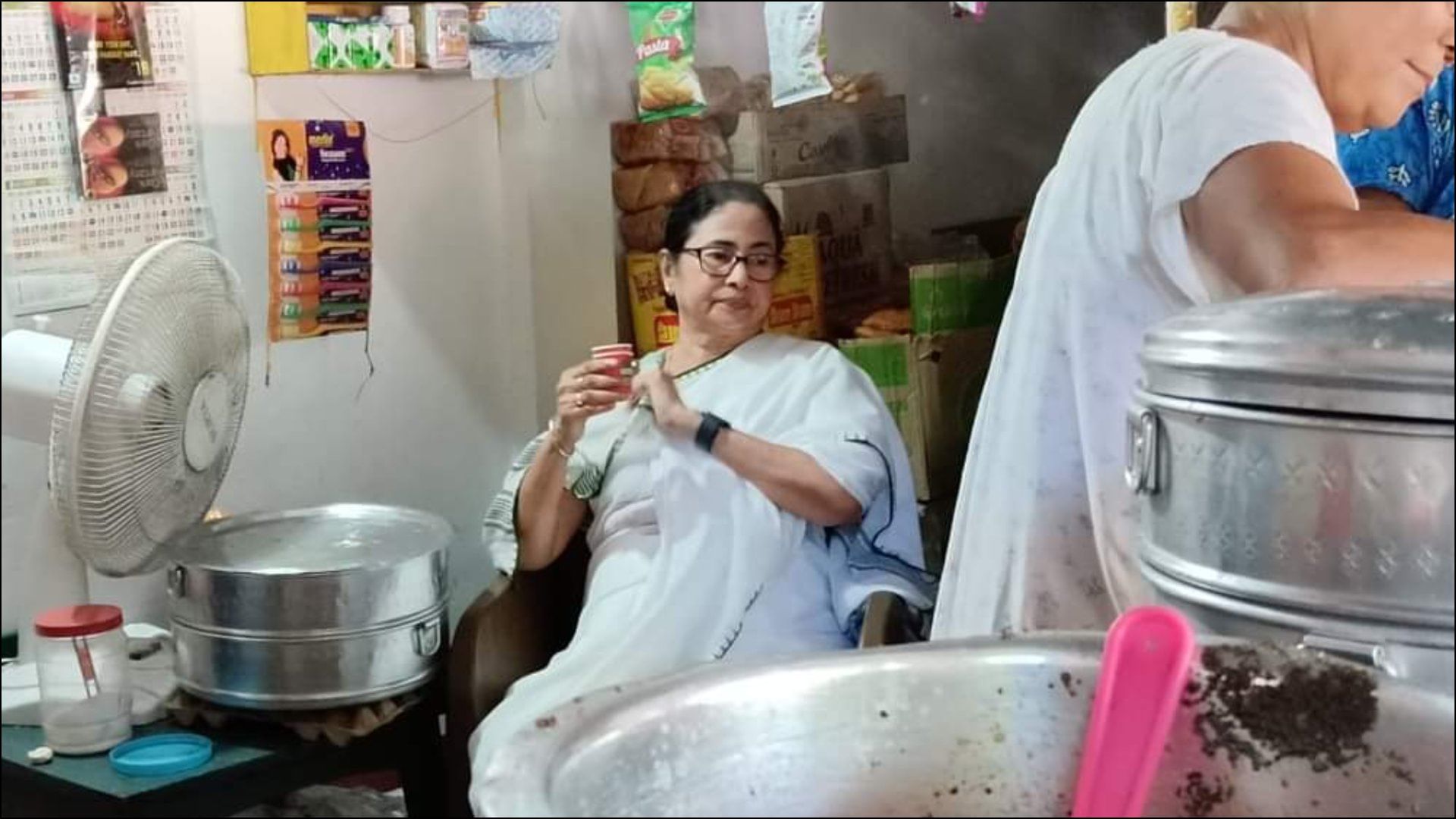 West Bengal Panchayat Election Cm Mamata Banerjee New Campaign Stunt ...