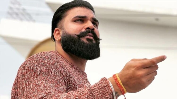 Adipurush Actor Lavi Pajni Revealed He Too Offended With Om Raut Film ...
