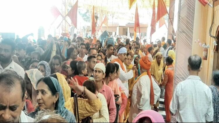 15,000 Devotees Took Guru Deeksha In Dera Baba Rudranand, Flood Of ...