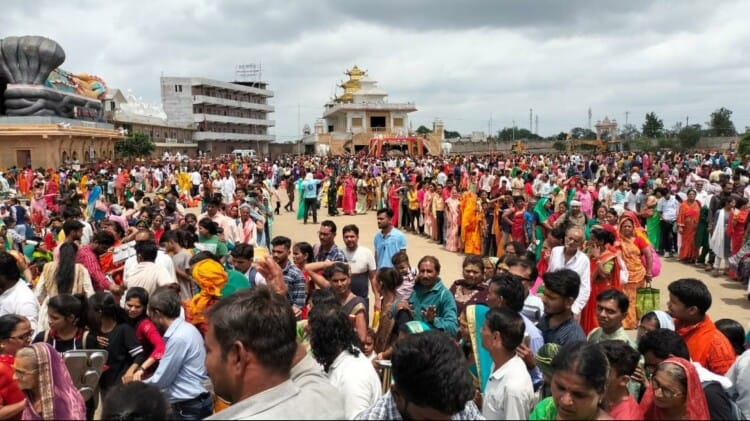 Kubereshawar Dham:गुरू पूर्णिमा उत्सव में उमड़ा आस्था का सैलाब, तीन लाख ...