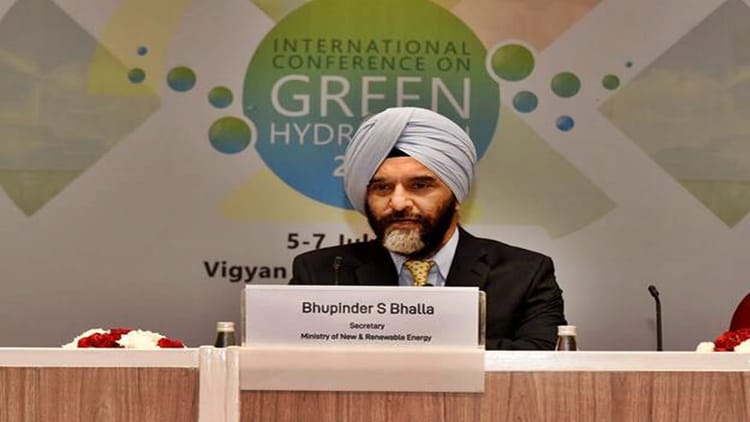 Mnre Secretary said Govt Likely To Come Out With Mandate On Usage Of ...