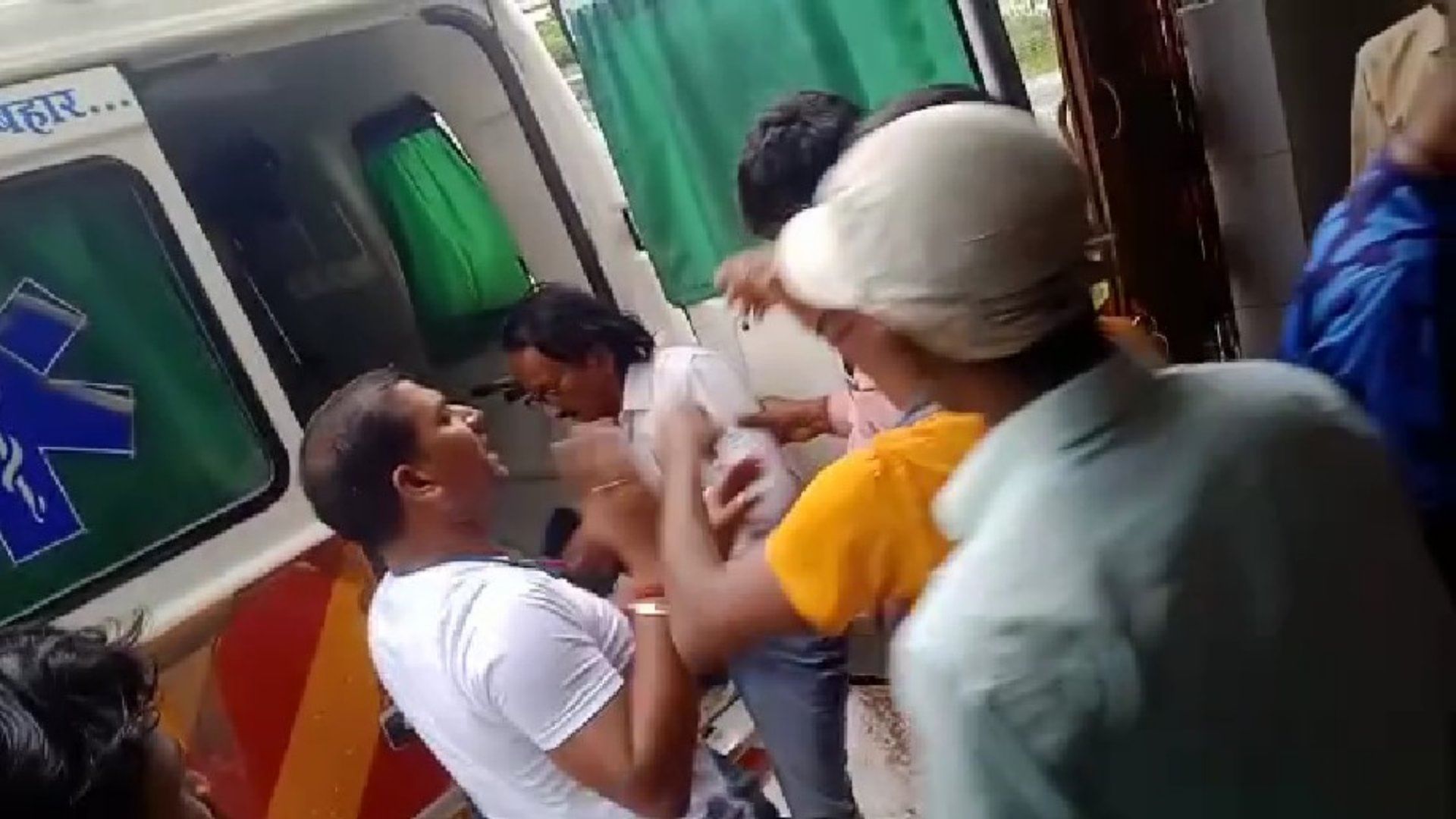 Nirmali Sub-divisional Hospital Workers And Doctors On Strike Due To Beating In Supaul, Opd ...