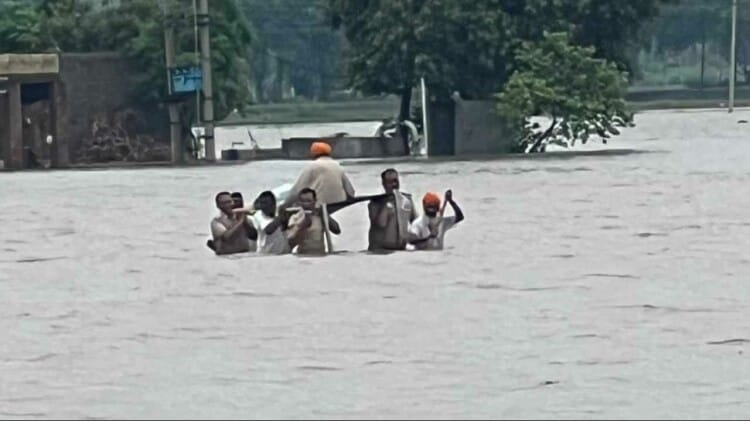 Markanda River Water Entered Dozens Of Villages Of Kurukshetra - Amar ...