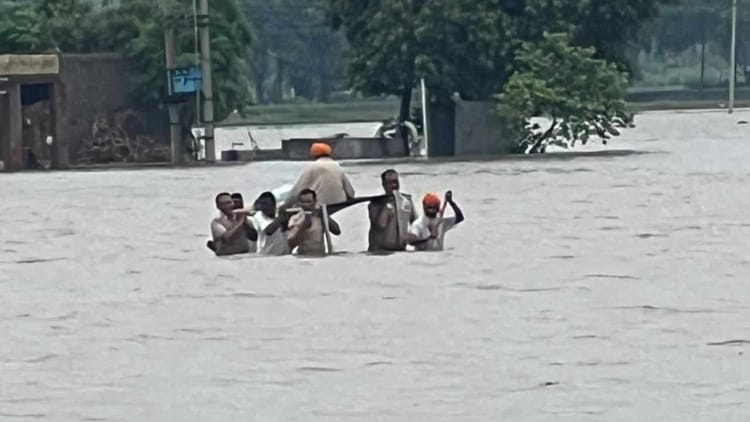Markanda River Water Entered Dozens Of Villages Of Kurukshetra - Amar ...