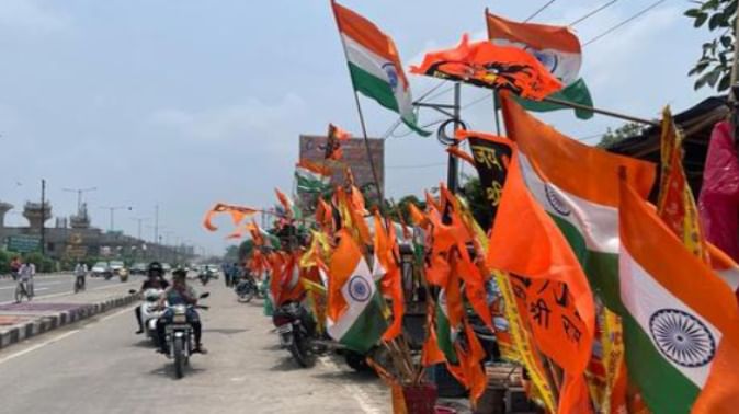 Kanwar Yatra: Highway Painted With Saffron Color, Kalash Kanwar Craze ...