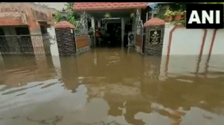 Torrential Rains In Haryana, Home Minister Anil Vij Residence Filled ...