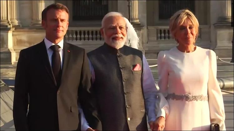 Pm Modi France Visit Live Updates French President Macron Welcomes Pm