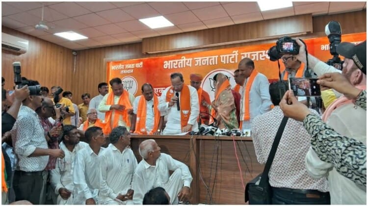 17 Ex Mlas Of Various Parties Including Congress And Retired Ias-ips Joined Bjp In Rajasthan ...