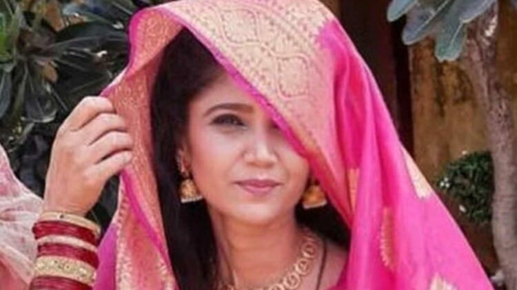 Ratan Raajputh:टीवी के बाद रतन राजपूत ने साउथ इंडस्ट्री का किया ...