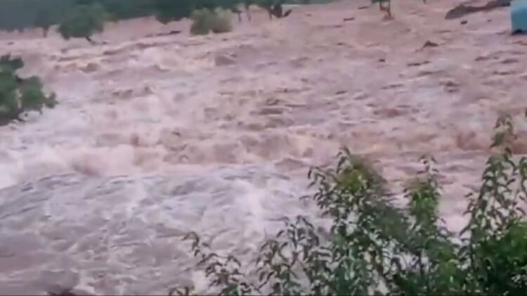 Damoh: Two Villages Submerged In Water Due To Eruption Of Pauri ...