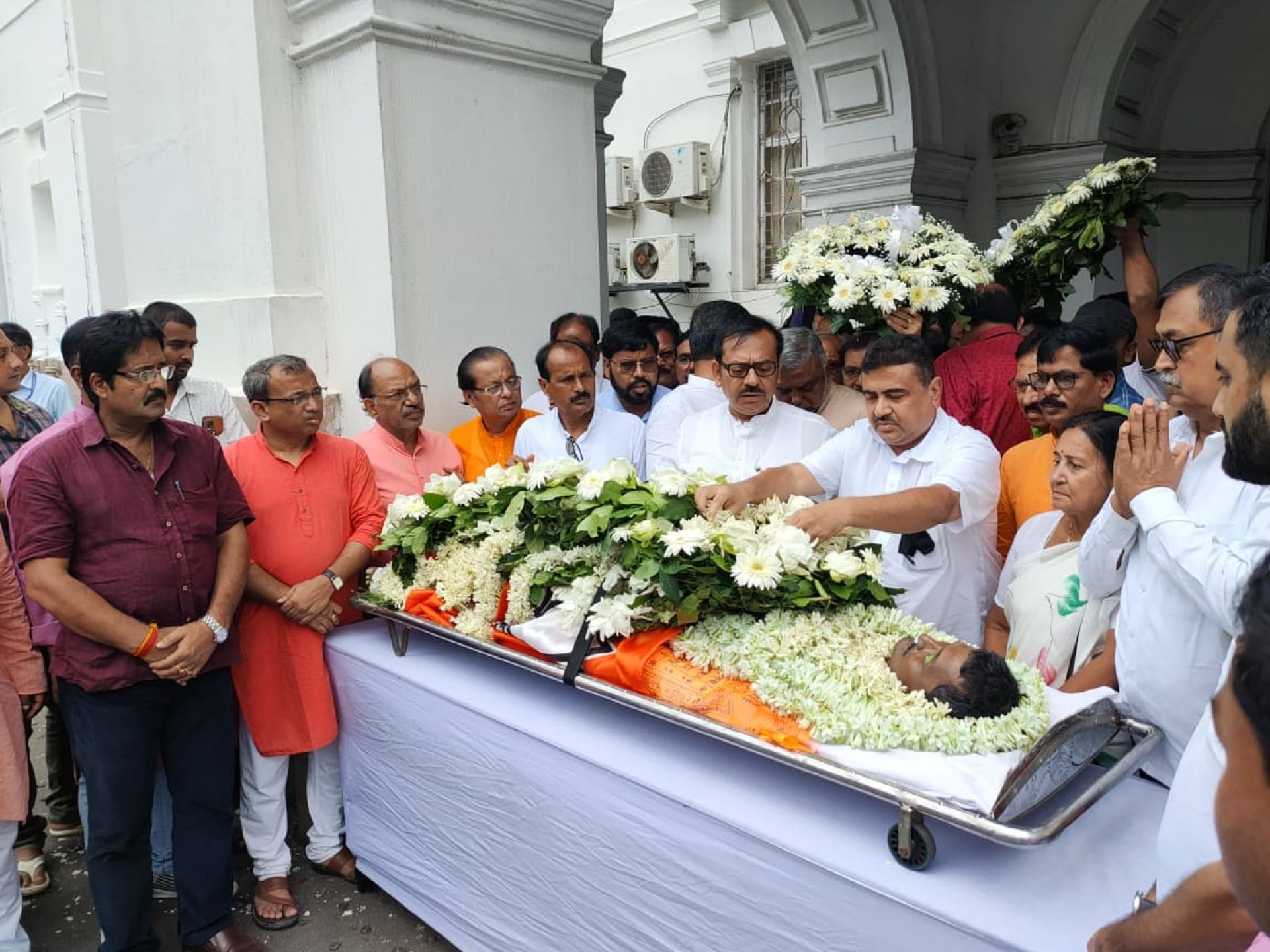 West Bengal: Bjp Mla Bishnu Pada Roy Died At The Age Of 61 - Amar Ujala ...