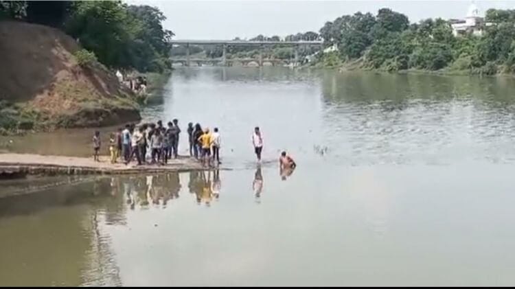 Up News :प्रत्येक जिले में तैयार किए जाएंगे 200 बाल तरणवीर, मुख्यमंत्री ...