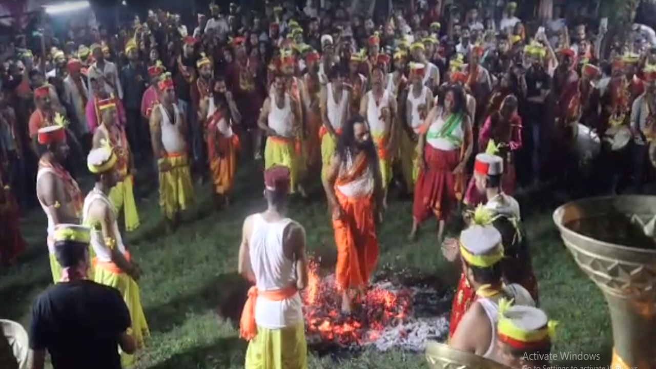 Kullu News: Gurus And Disciples Jaag On The Burning Embers In The Wake ...